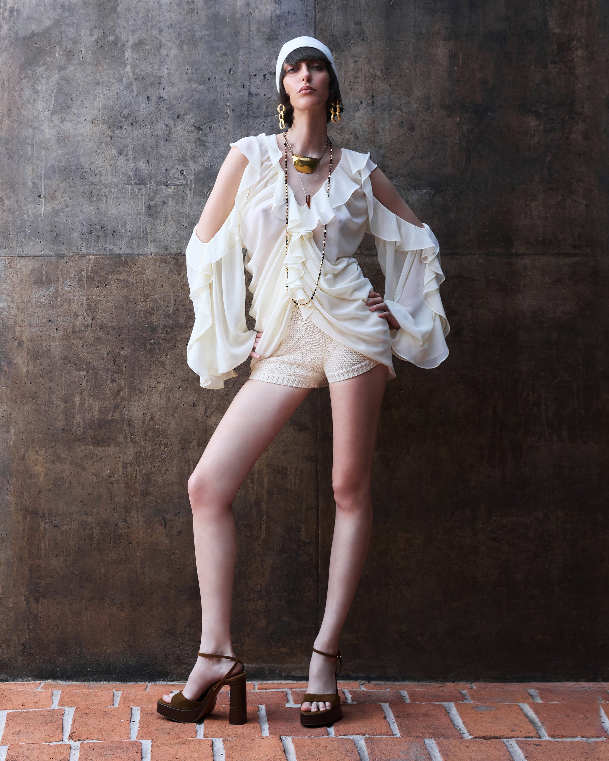 ILLUMINATE RUFFLED TUNIC TOP